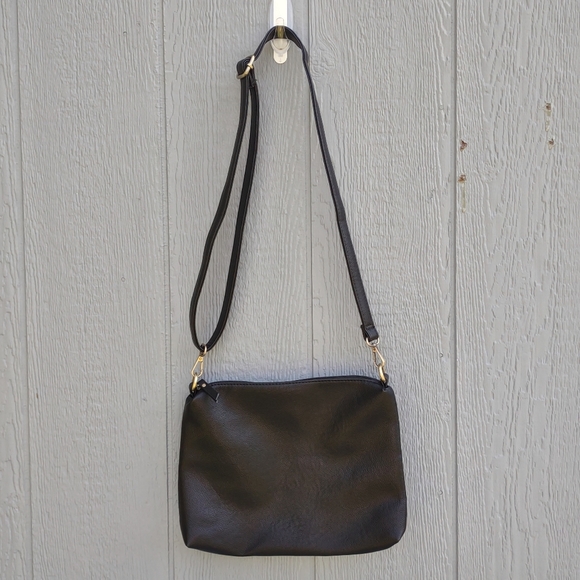 Joy Susan | Bags | Joy Susan Vegan Pebbled Leather Crossbody Bag Black ...